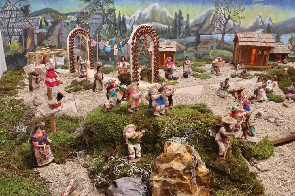 Exhiben peculiar nacimiento Purépecha en Museo de Arte Colonial
