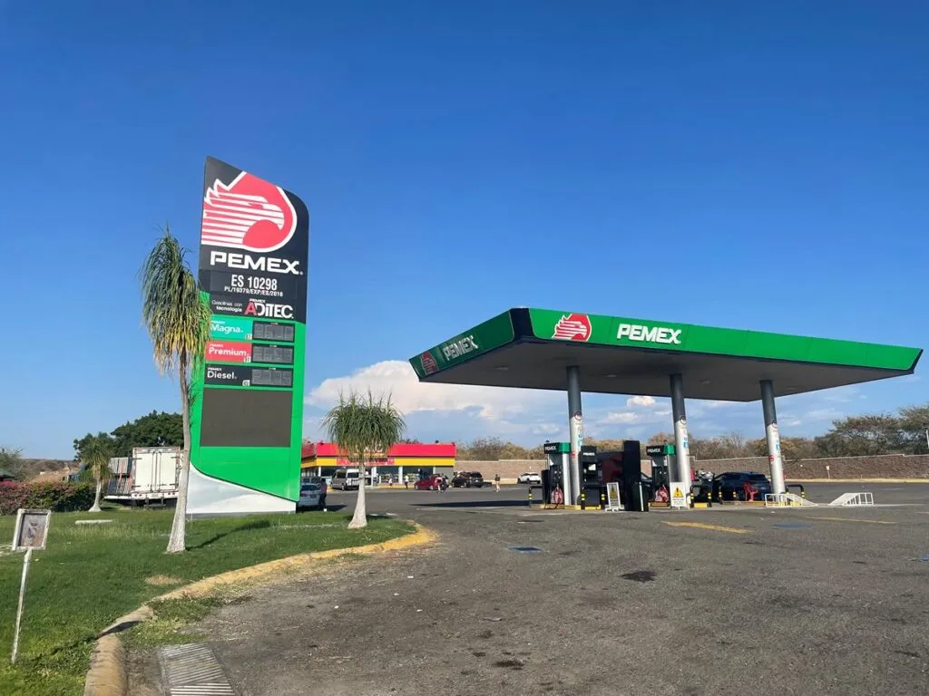 Conoce la comparativa de precios de la gasolina en México