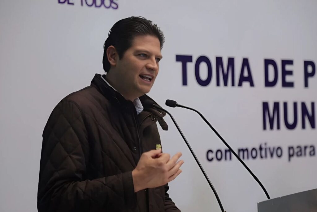 Alfonso Martínez pide regular marchas en Michoacán