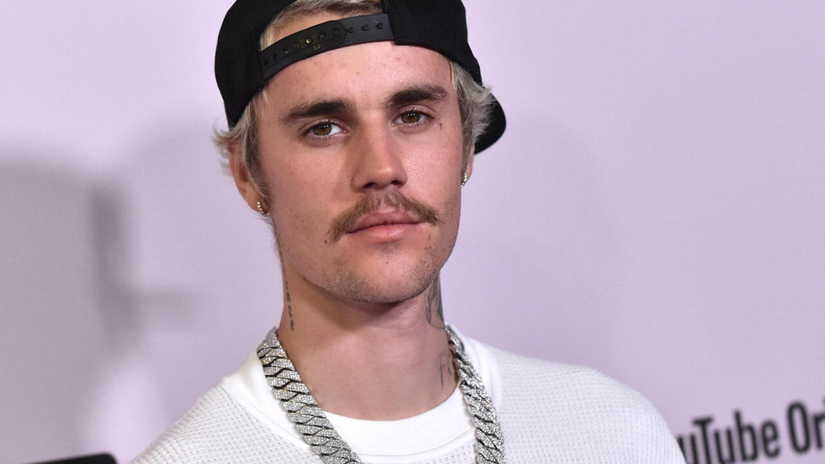 Justin Bieber revive "Baby" en el lugar original