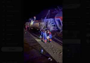 Suman 45 muertos tras accidente de tren de alta velocidad en España