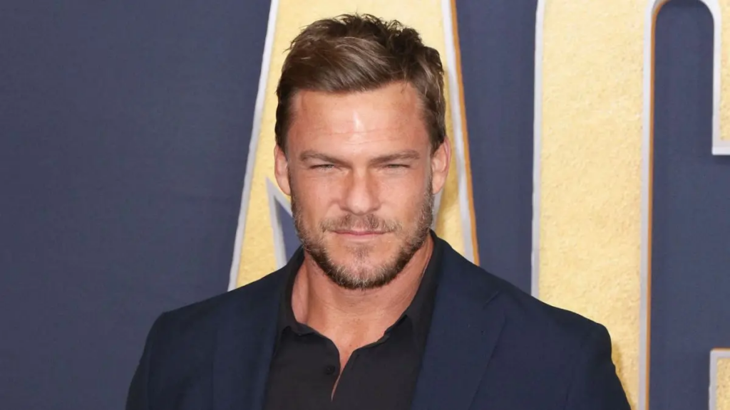 Alan Ritchson protagoniza altercado físico contra su vecino