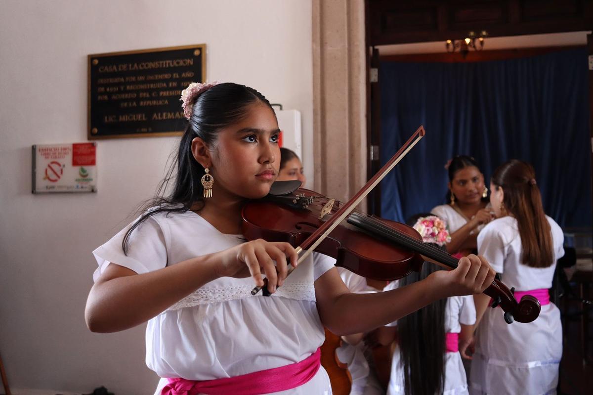 Las Mirlas demuestra el talento de niñas de Apatzingán, Michoacán