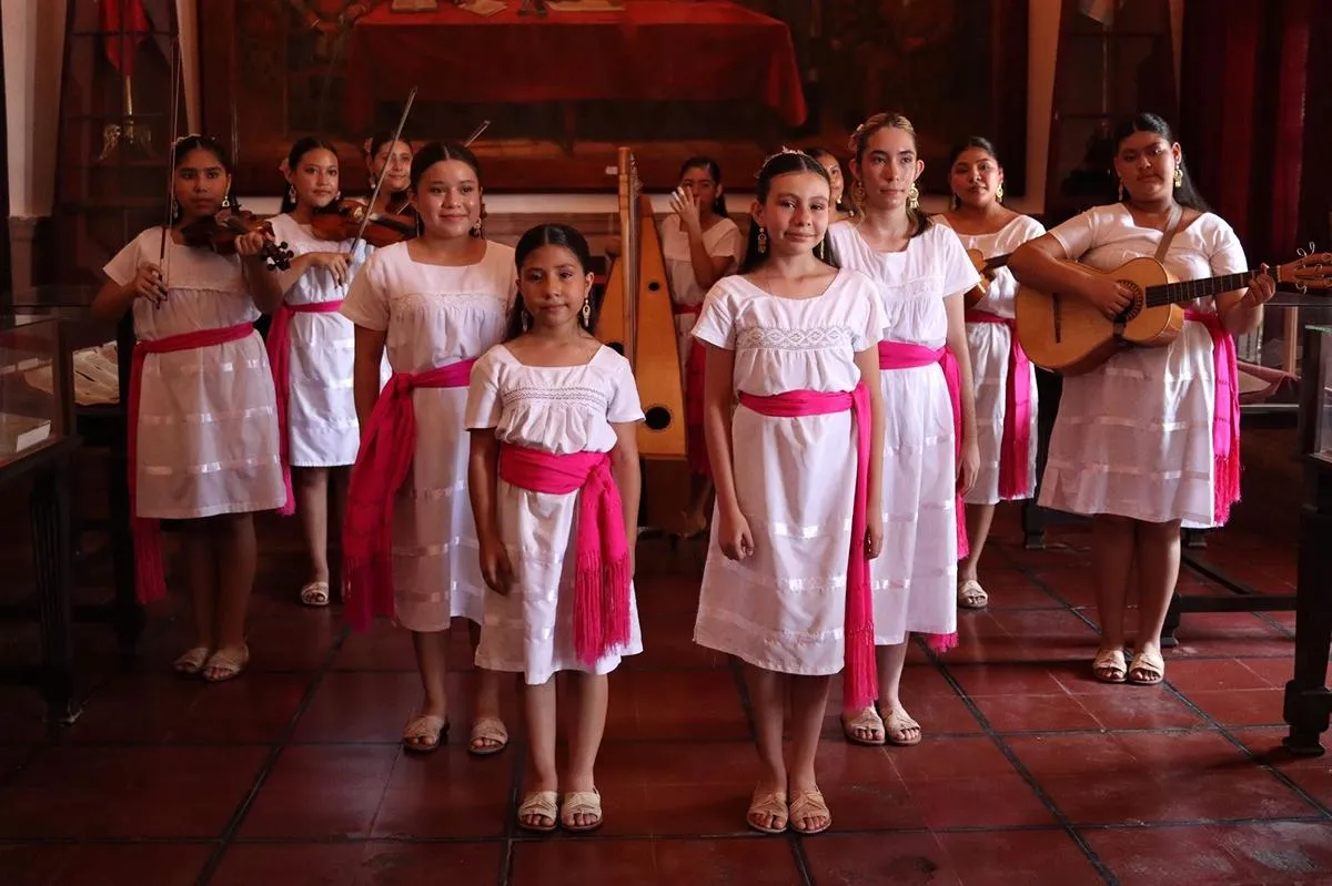 Las Mirlas demuestra el talento de niñas de Apatzingán, Michoacán