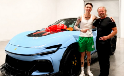 Peso Pluma causa sorpresa por Ferrari de 15 millones de pesos